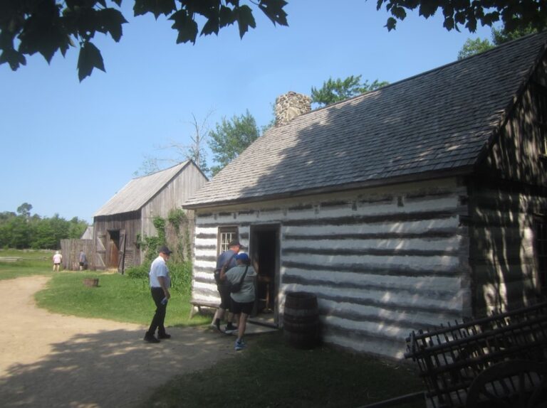 Exploring the Acadian Peninsula - Query the Past